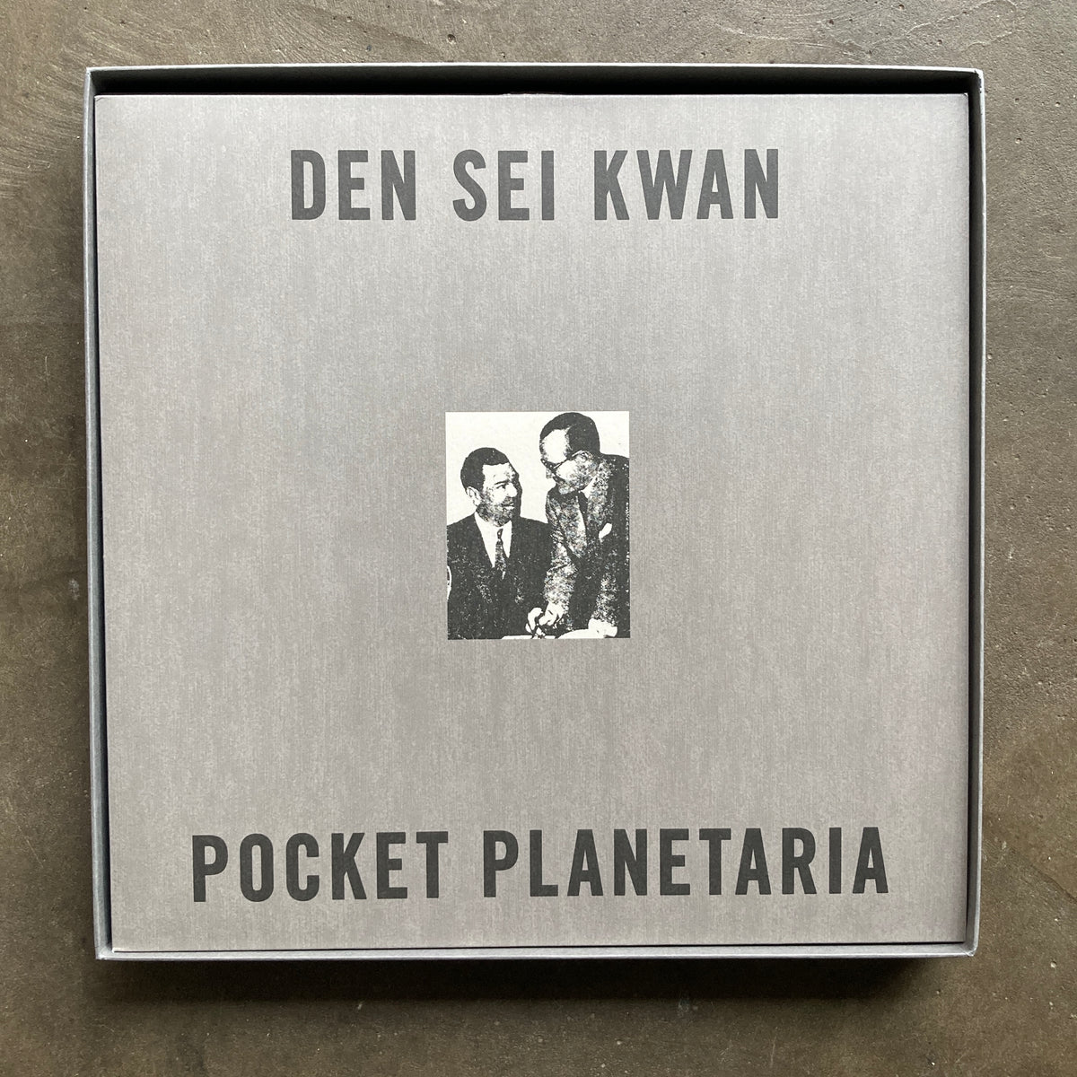 Salaried Man Club Kiiro Radical Den Sei Kwan Invivo Wireless S